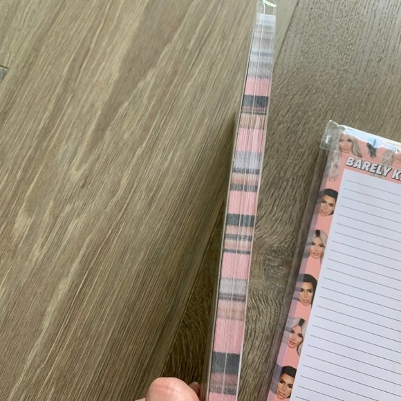 Central 23 | Office | Kim Kardashian Set Of 2 To Do List Notepads ...